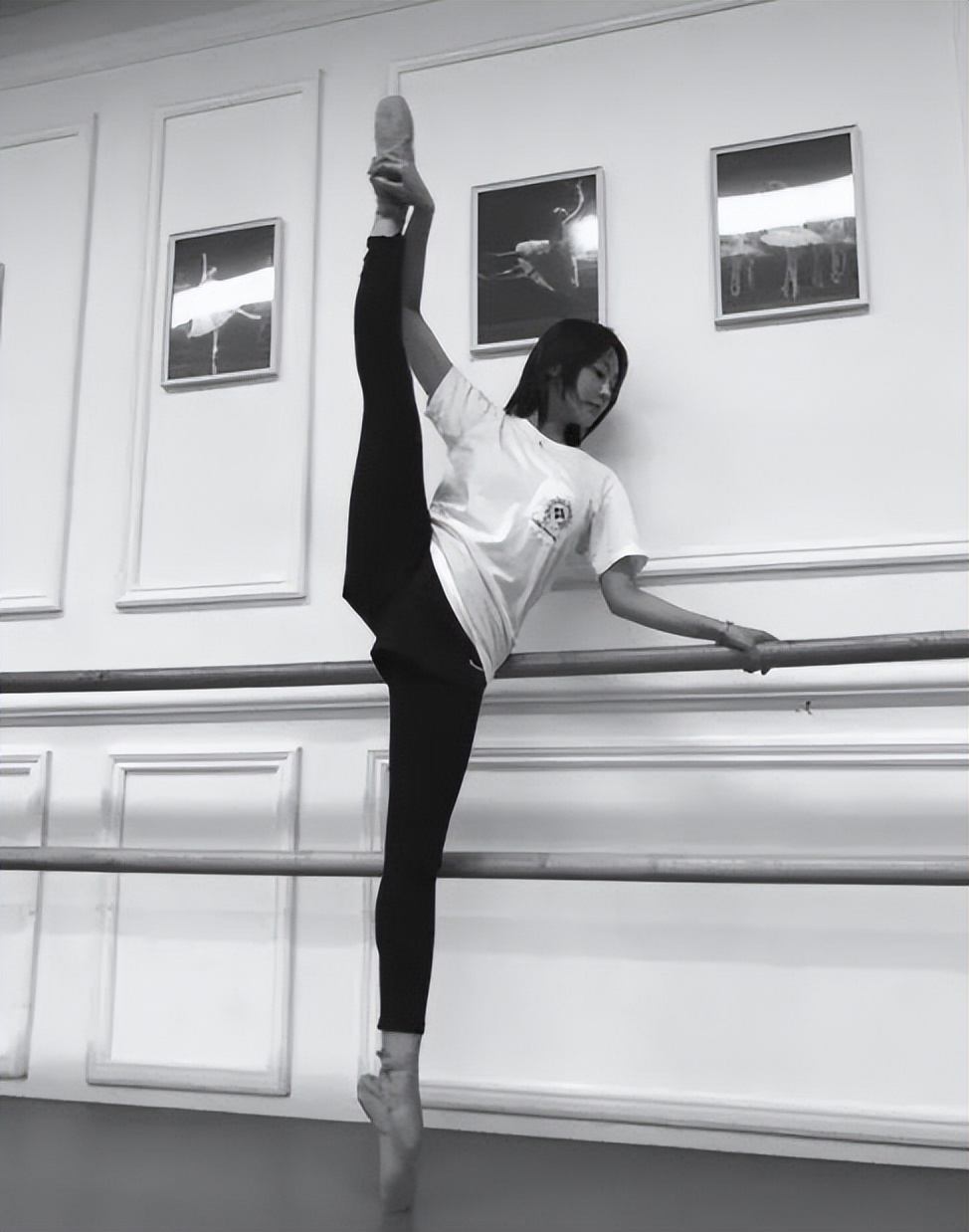 "Wei Yanwan" Li Chun was spotted by Zhang Yimou when he debuted, and ...