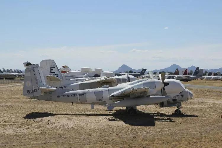 Spectacular aircraft cemetery - iNEWS