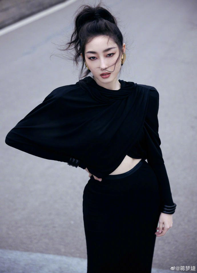 Jiang Mengjie——classical, clever, cold and pure - iMedia