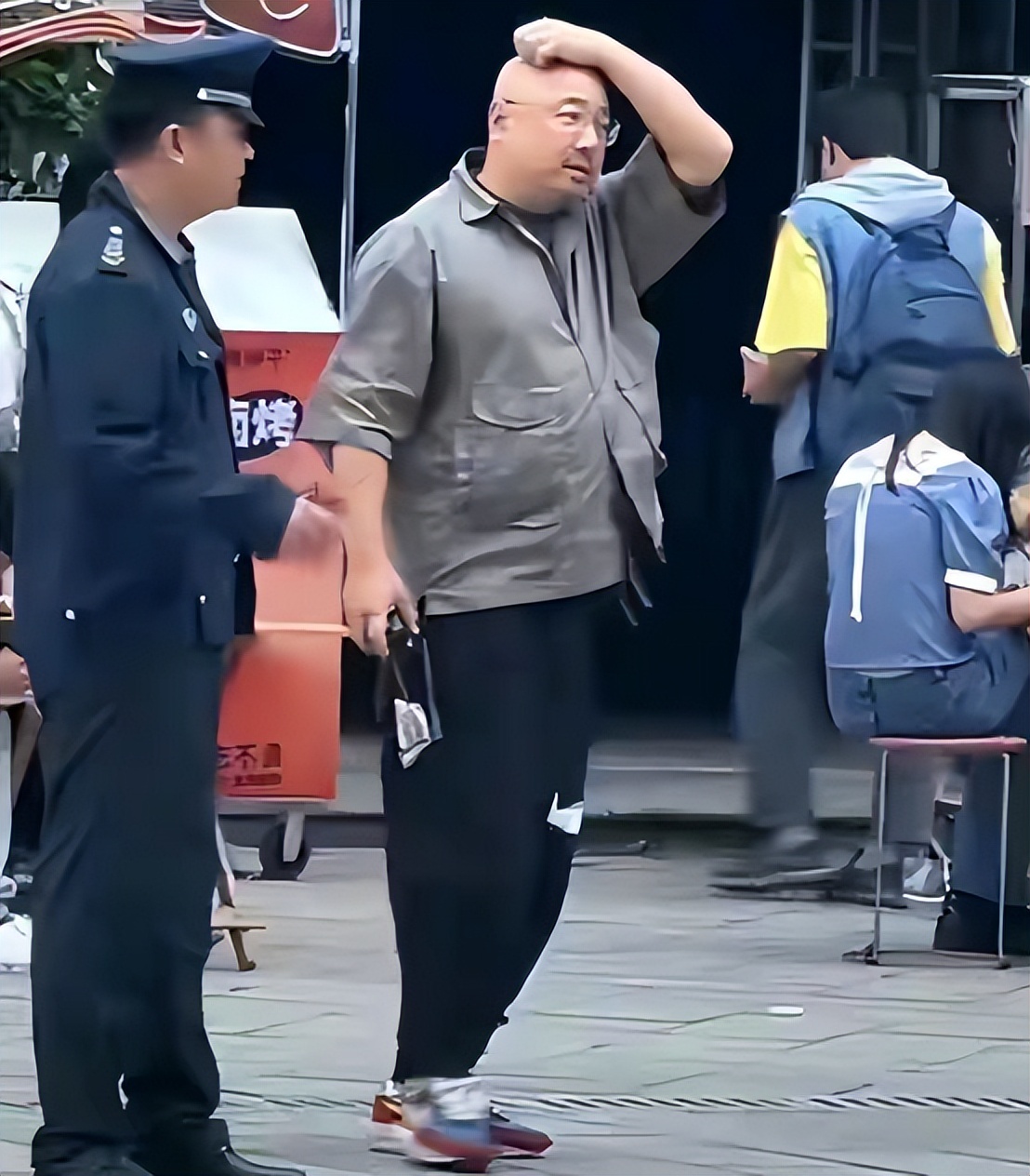 Xu Zheng's recent photos are too fat to recognize!His belly sticks out ...