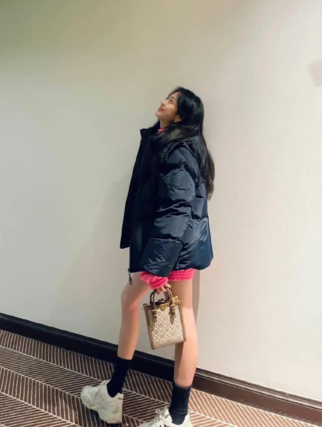 Sun Qian's recent outfits - iNEWS