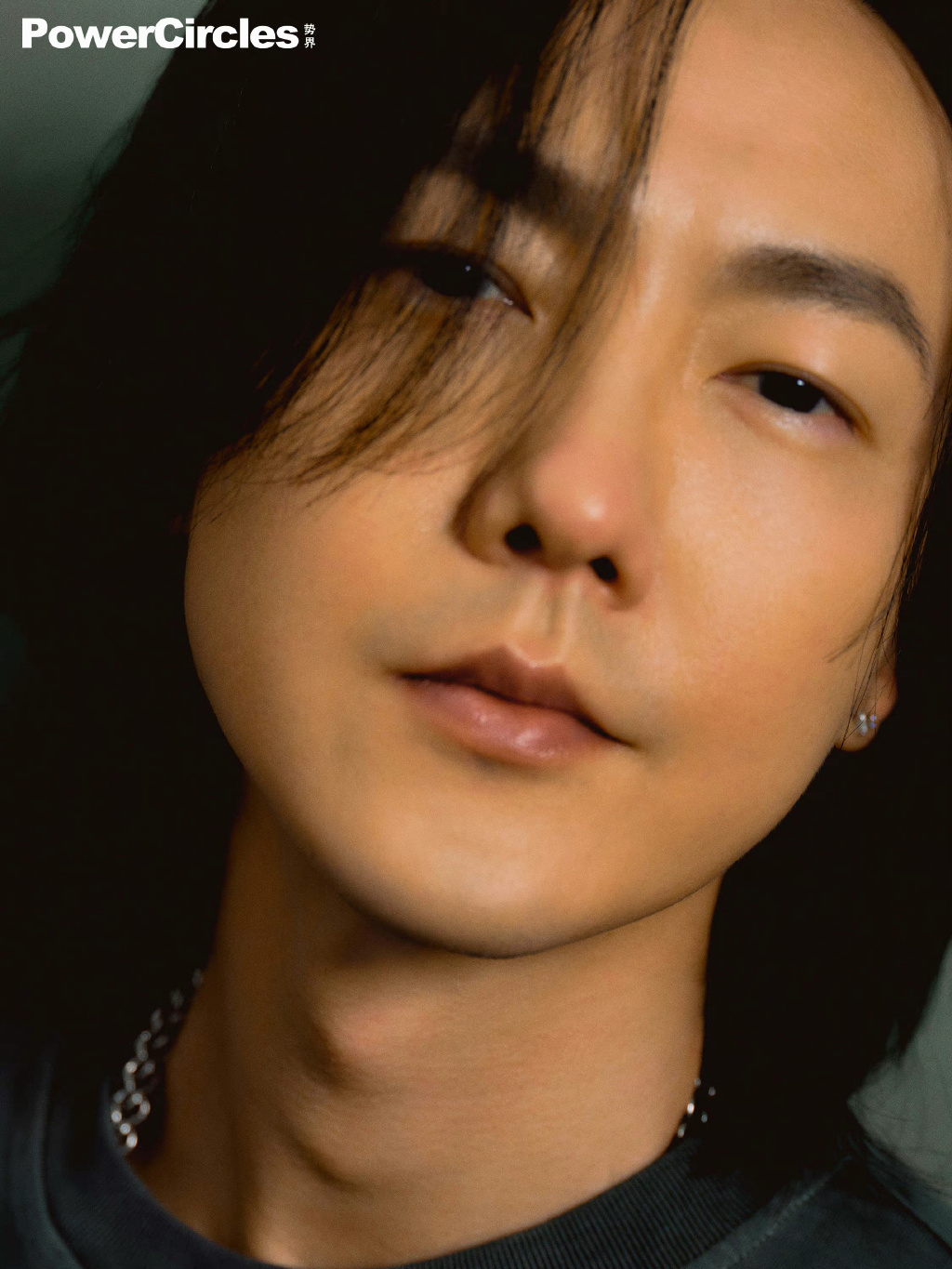 Huang Yida reproduces the album shape 17 years ago, and retains his ...