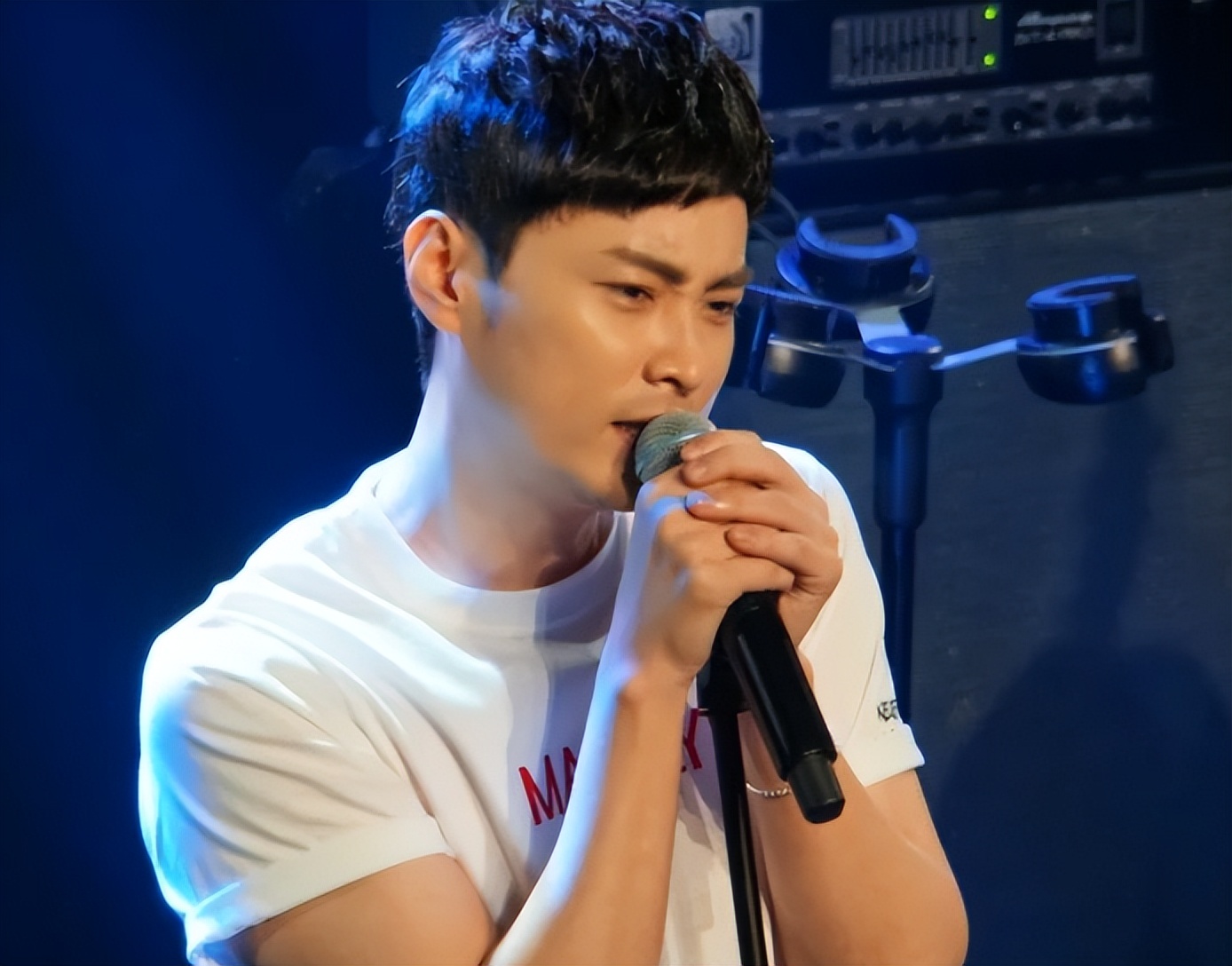 Why is Korean singer Min Kyung-hoon called "Aiko"? - iNEWS