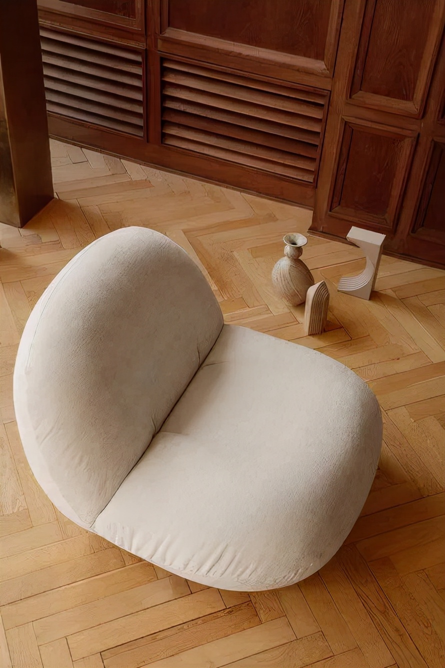 Marshmallow Chair - iNEWS