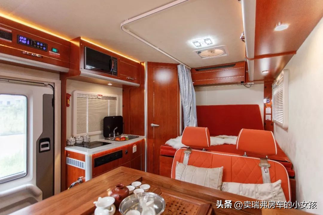 Why do many RVs use a "sandwich" body structure? - iNEWS