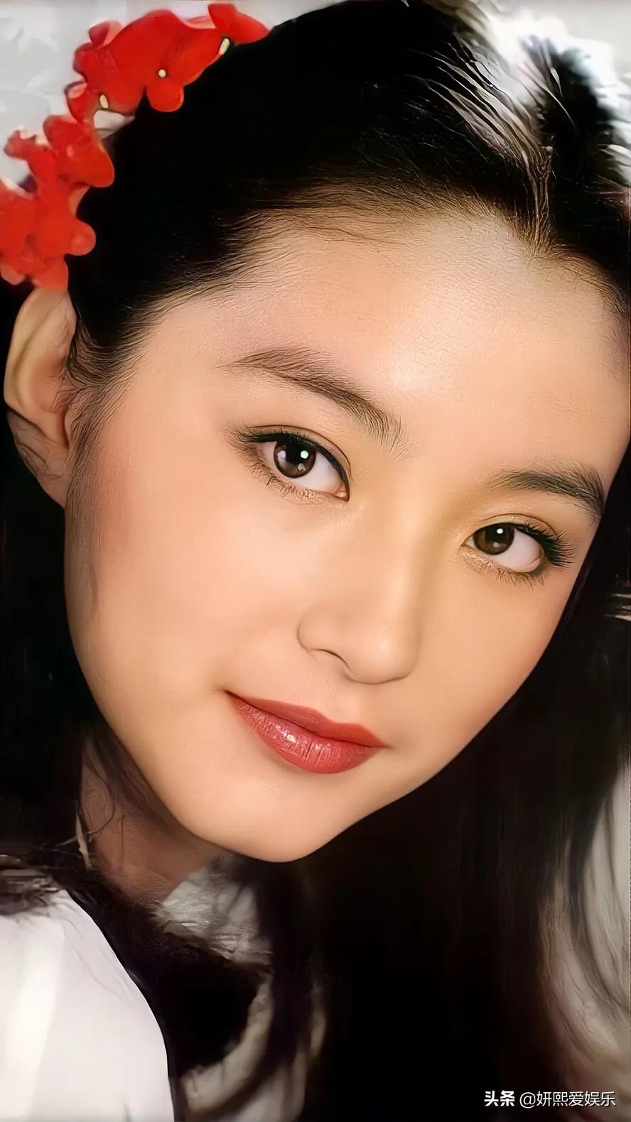 How beautiful was Lin Qingxia when she was young?Known as "the first ...