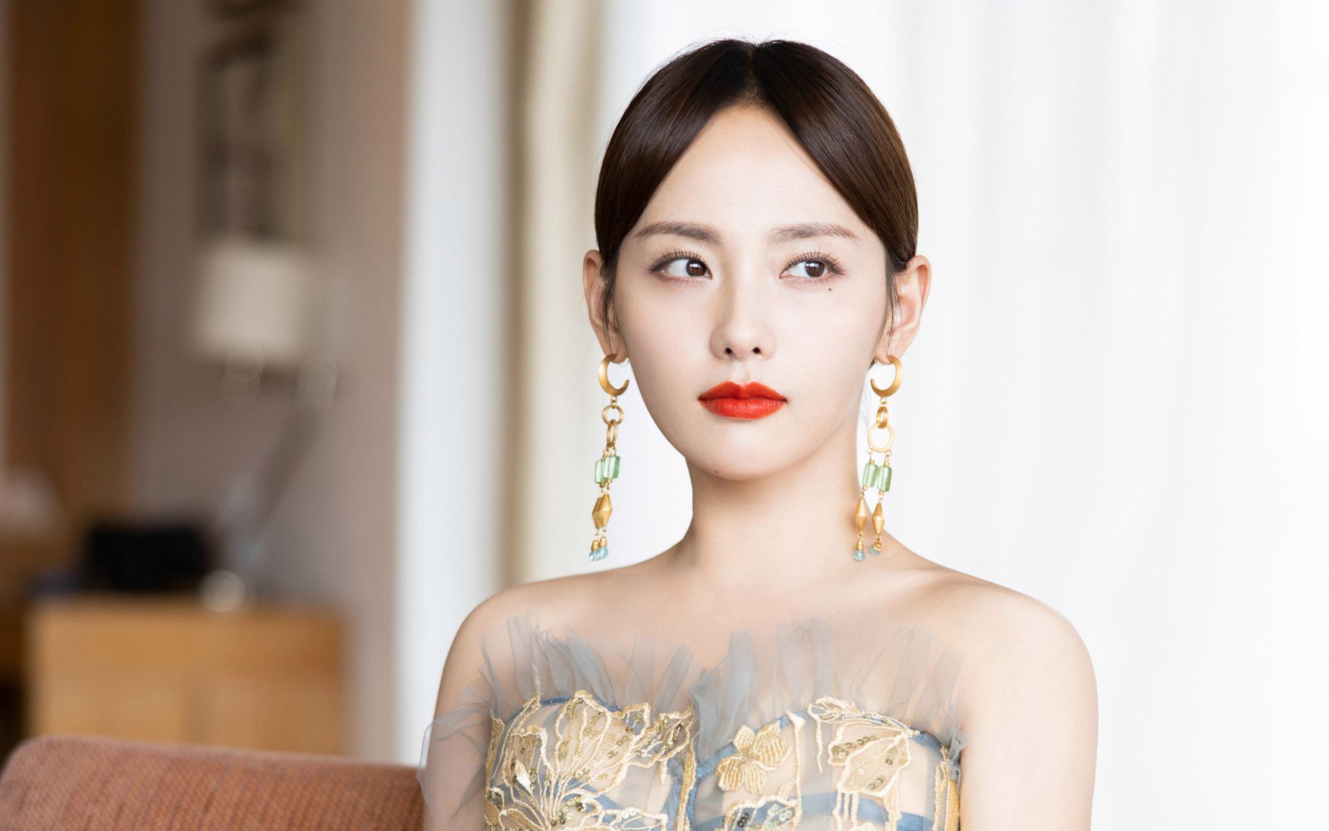 Little Gossip: Yu Shuxin Zhao Liying Liu Yifei Li Qin Gao Yuanyuan Tang Yan Zhang Jiani Ma ...