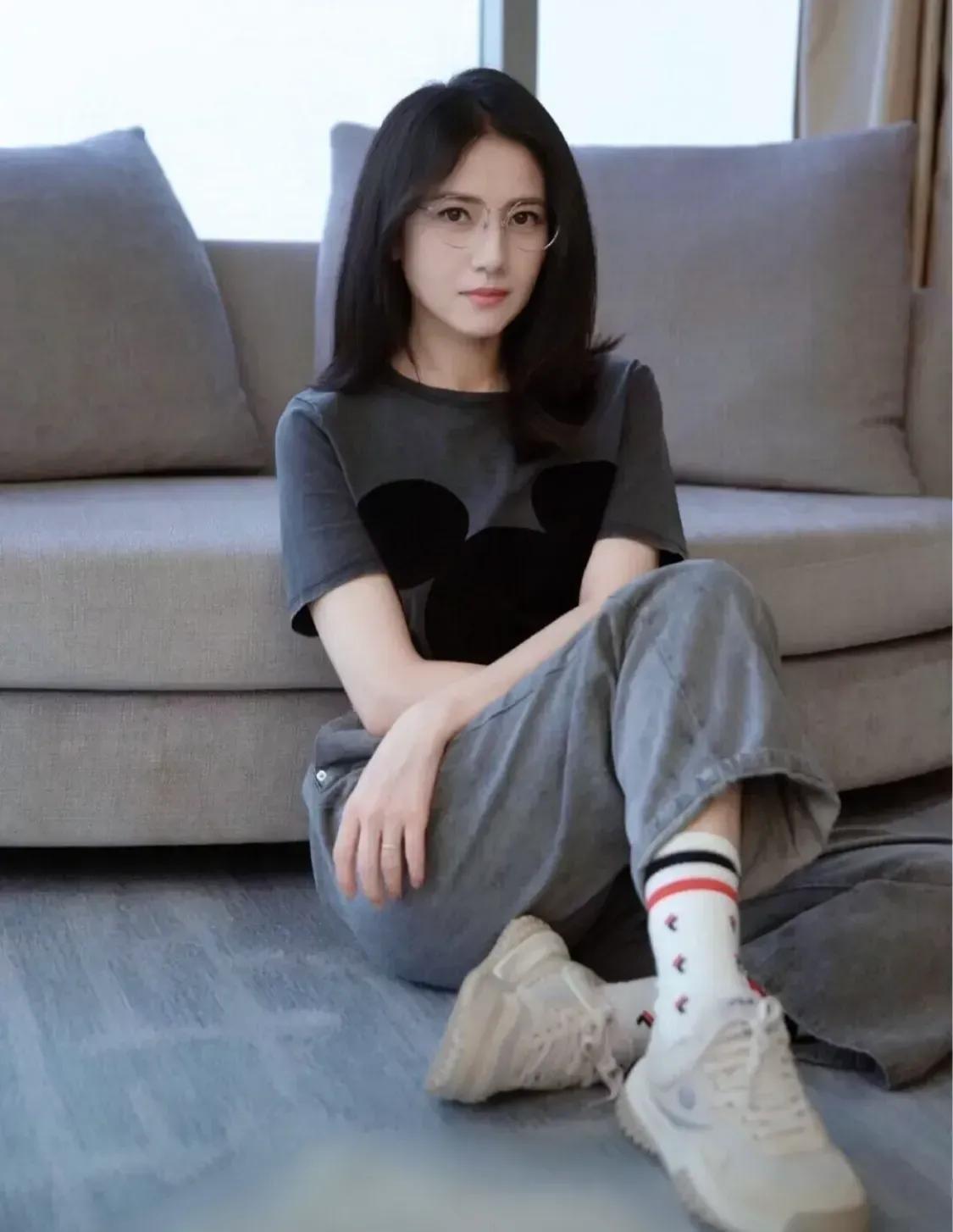 "Gao Yuanyuan" has always been so beautiful, whether she is now or she who plays Zhou Zhiruo - iNEWS