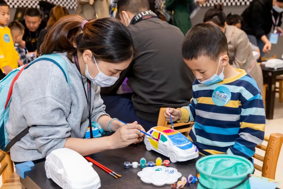 Gather more strength to protect a safe future together-"Dream Children ...