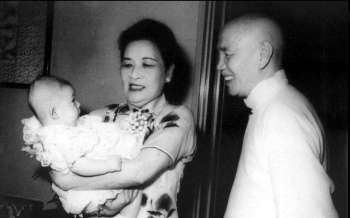 Chiang Kai-shek's grandson's pursuit of a female star was rejected, and ...