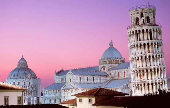 What are the characteristics of Italian art culture and food? - iNEWS