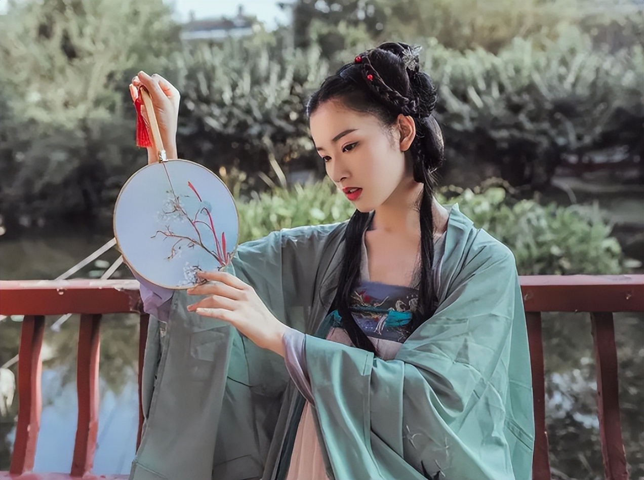 Li Qingzhao wrote a poem to ask her husband for joy, but was criticized ...