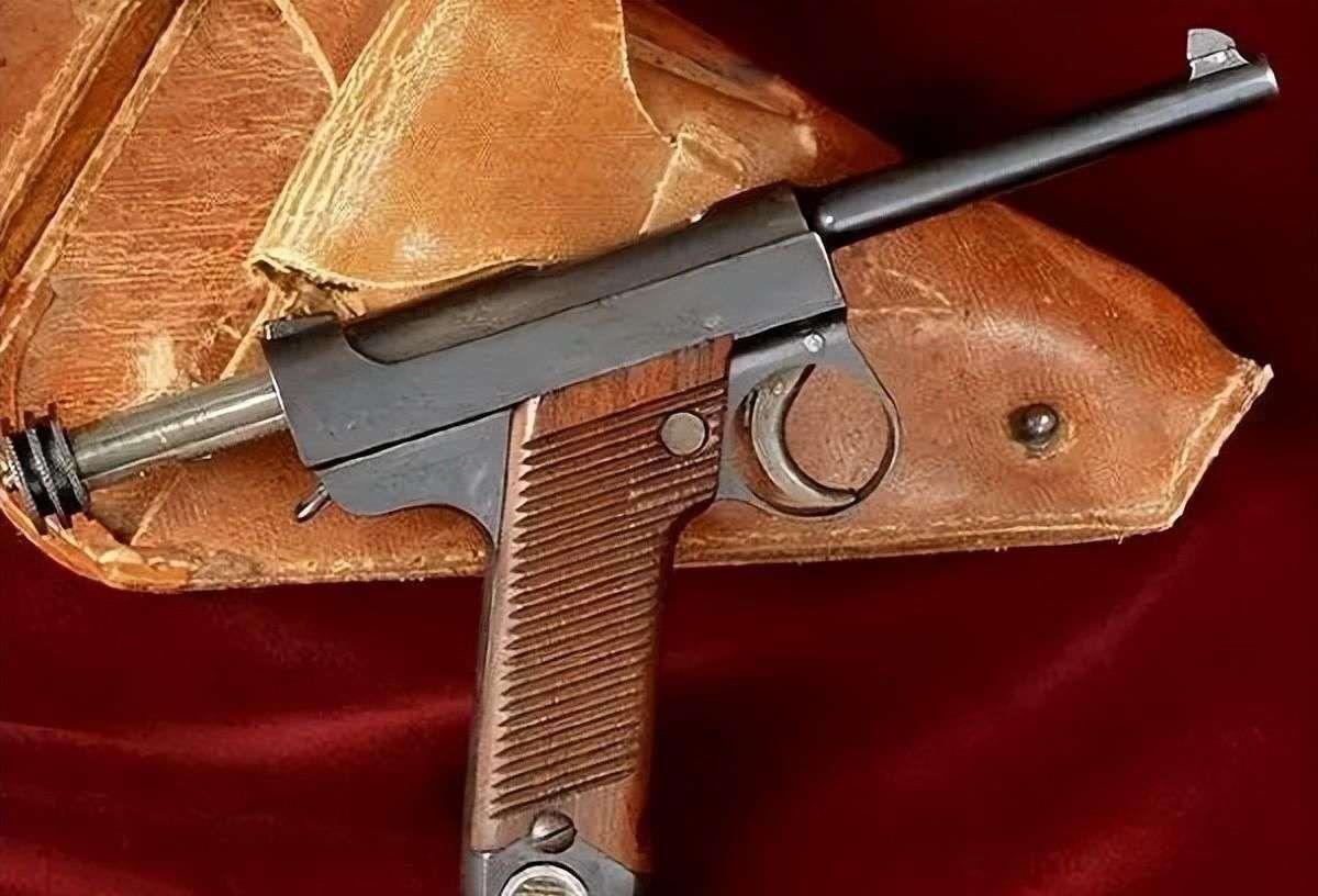The box gun used by Wangba South Japan Fourteen Pistol: Sasha Weapon ...