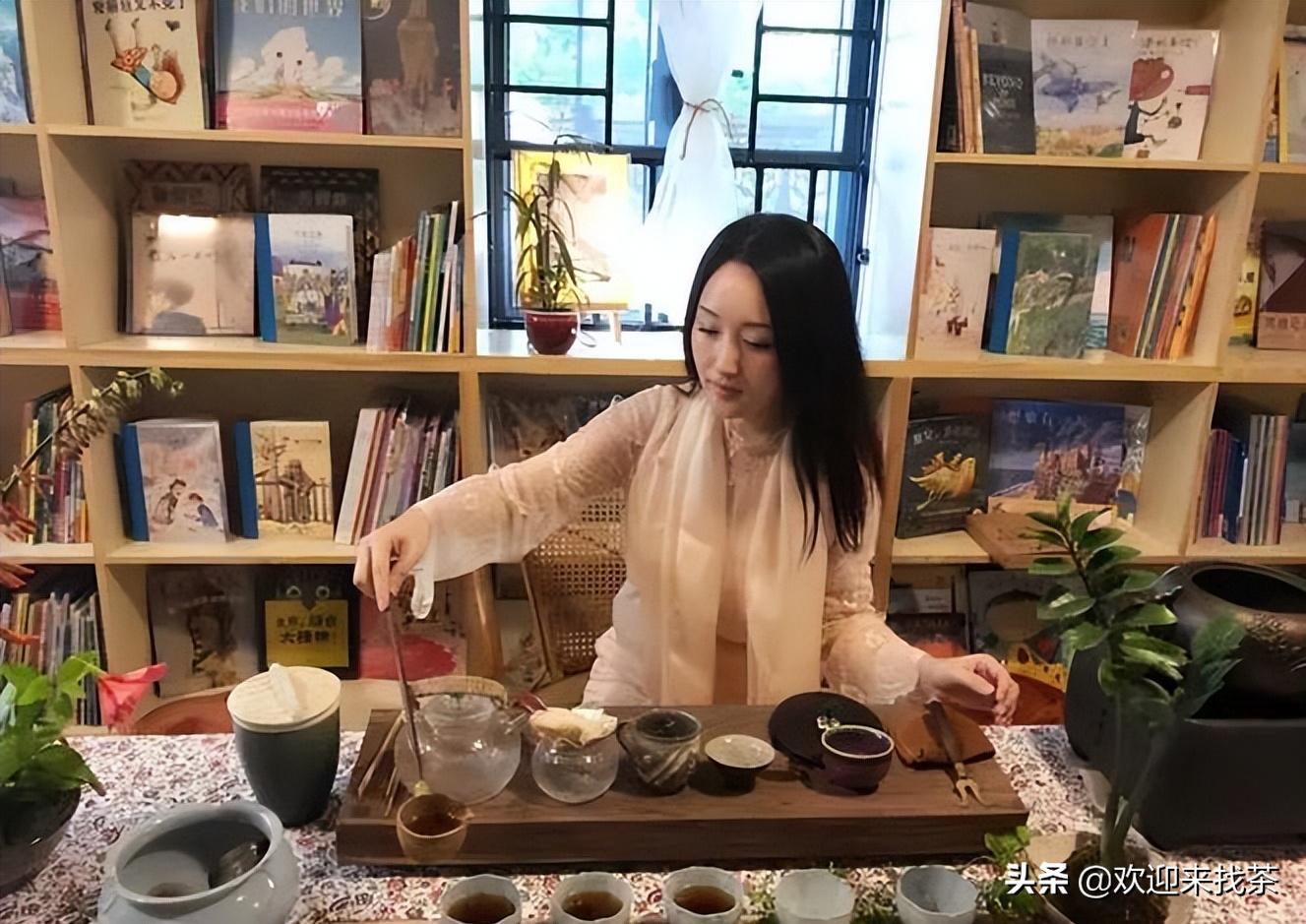 Who are the celebrities who love to drink tea?What kind of tea do ...