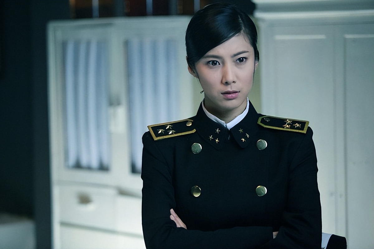 The "female version of Yu Zhen" is charming, young and beautiful, a ...