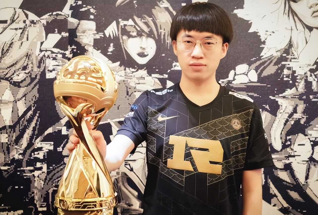 LEC commentary commented on RNG, bluntly said that Xiaohu's strength is seriously underestimated ...