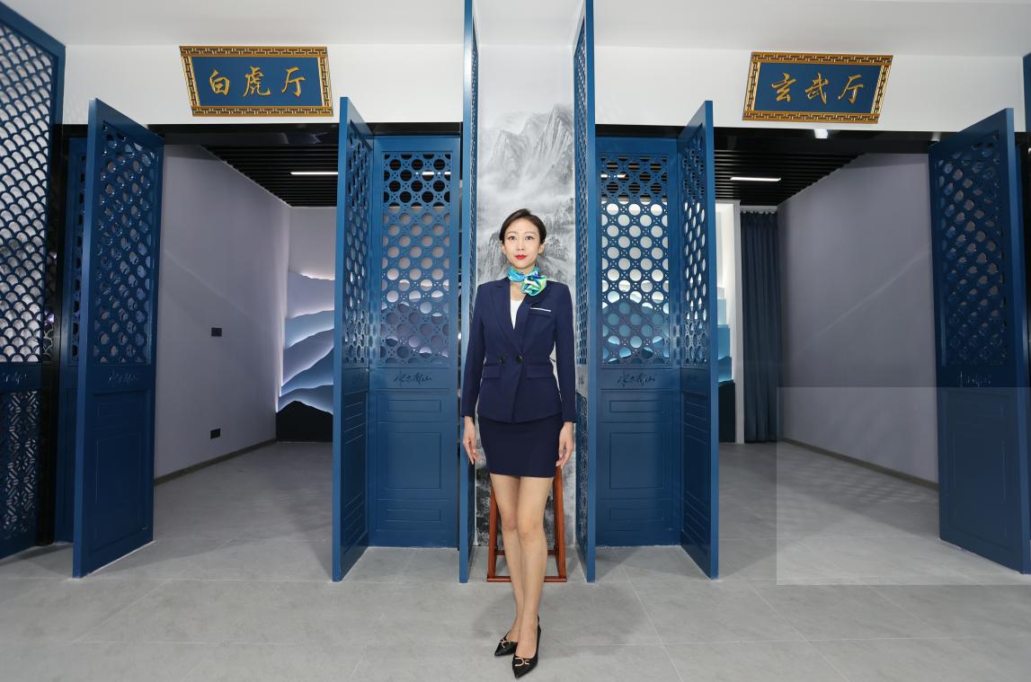 What is the biggest obstacle to management? - iNEWS