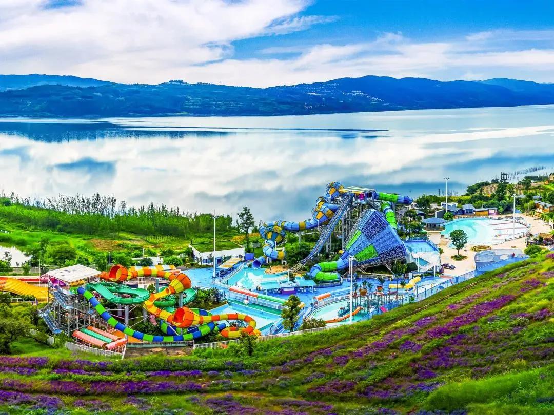 Kunming Yangzonghai Lake Mountain Peninsula · Mountain and Sea Resort ...