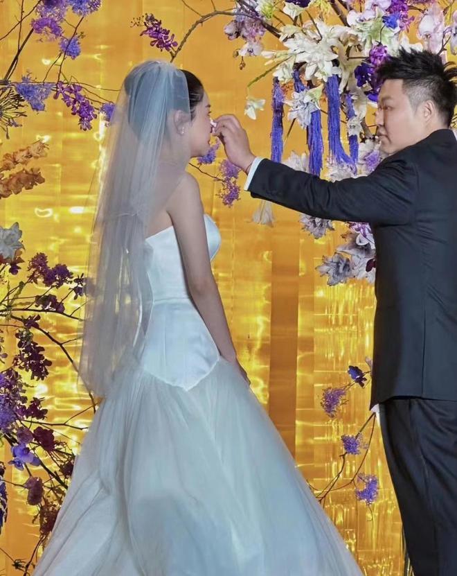 Wang Sicong is the best man for the fifth time! The background of the ...