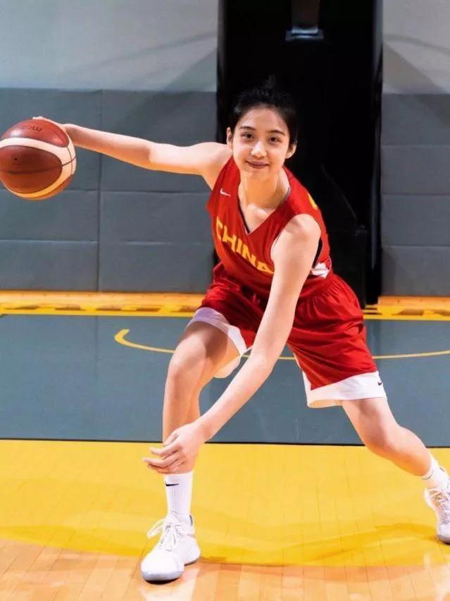 Lin Wei's friend, Zhuo Zhi, the number one beauty in the women's ...