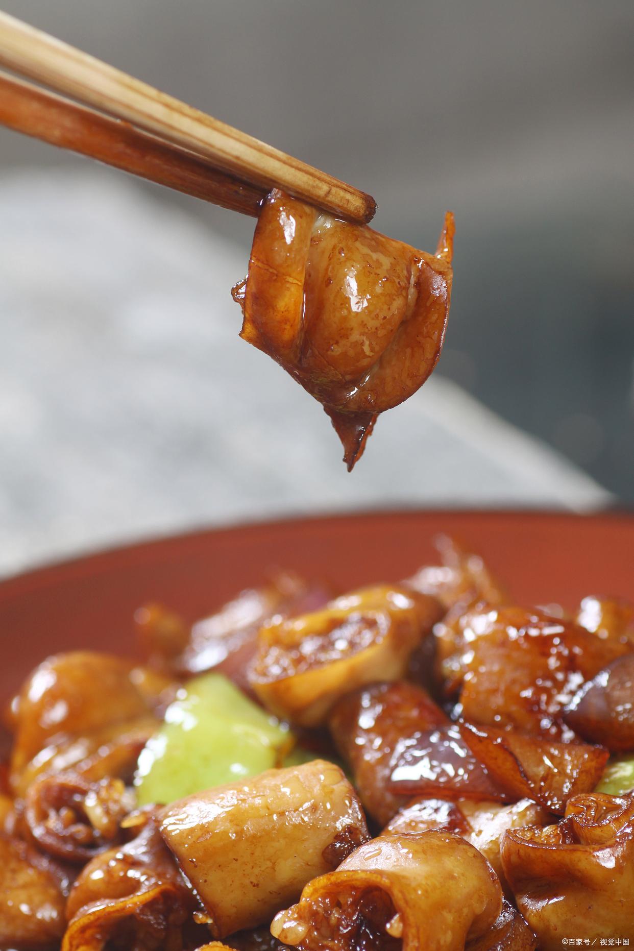 Three ways to stir-fry fat intestines - iNEWS