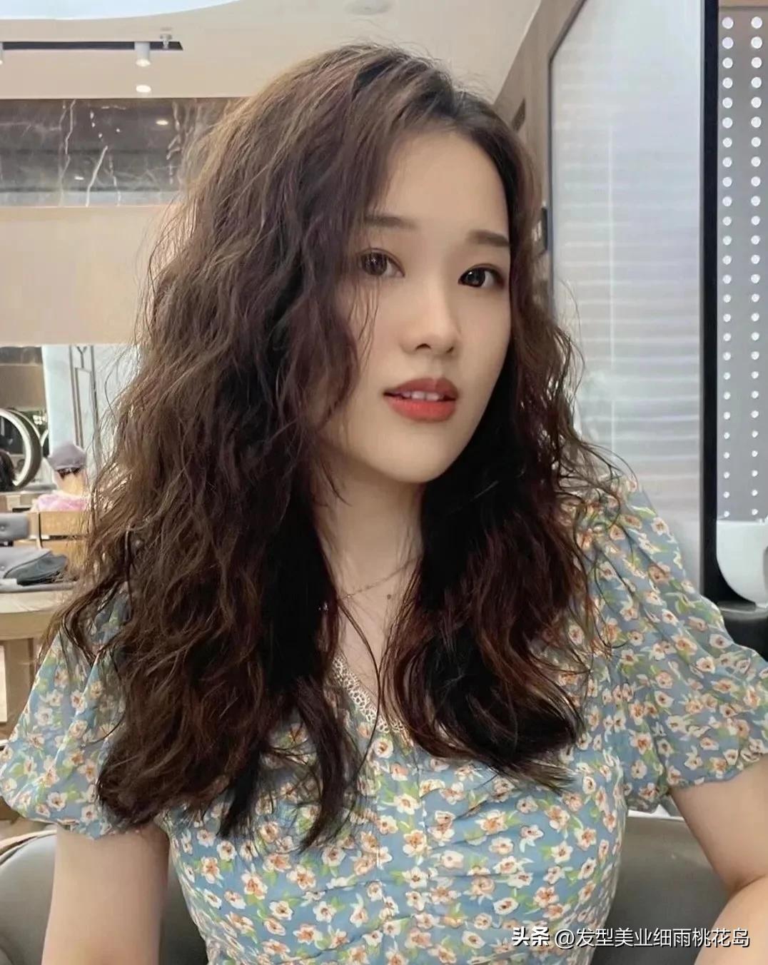 High-value long hair perm - iNEWS