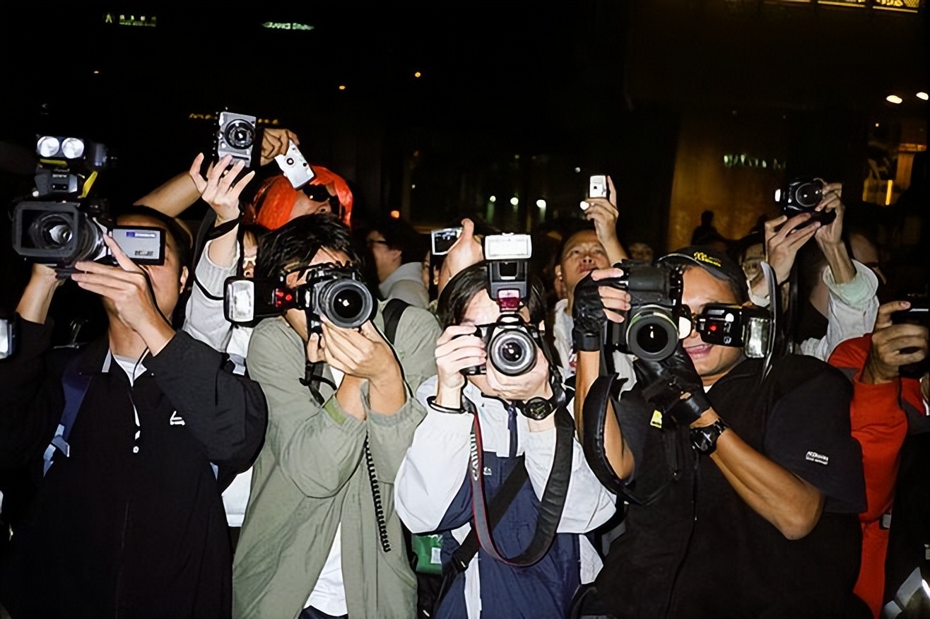 The top six paparazzi in the entertainment industry, the melons they ...