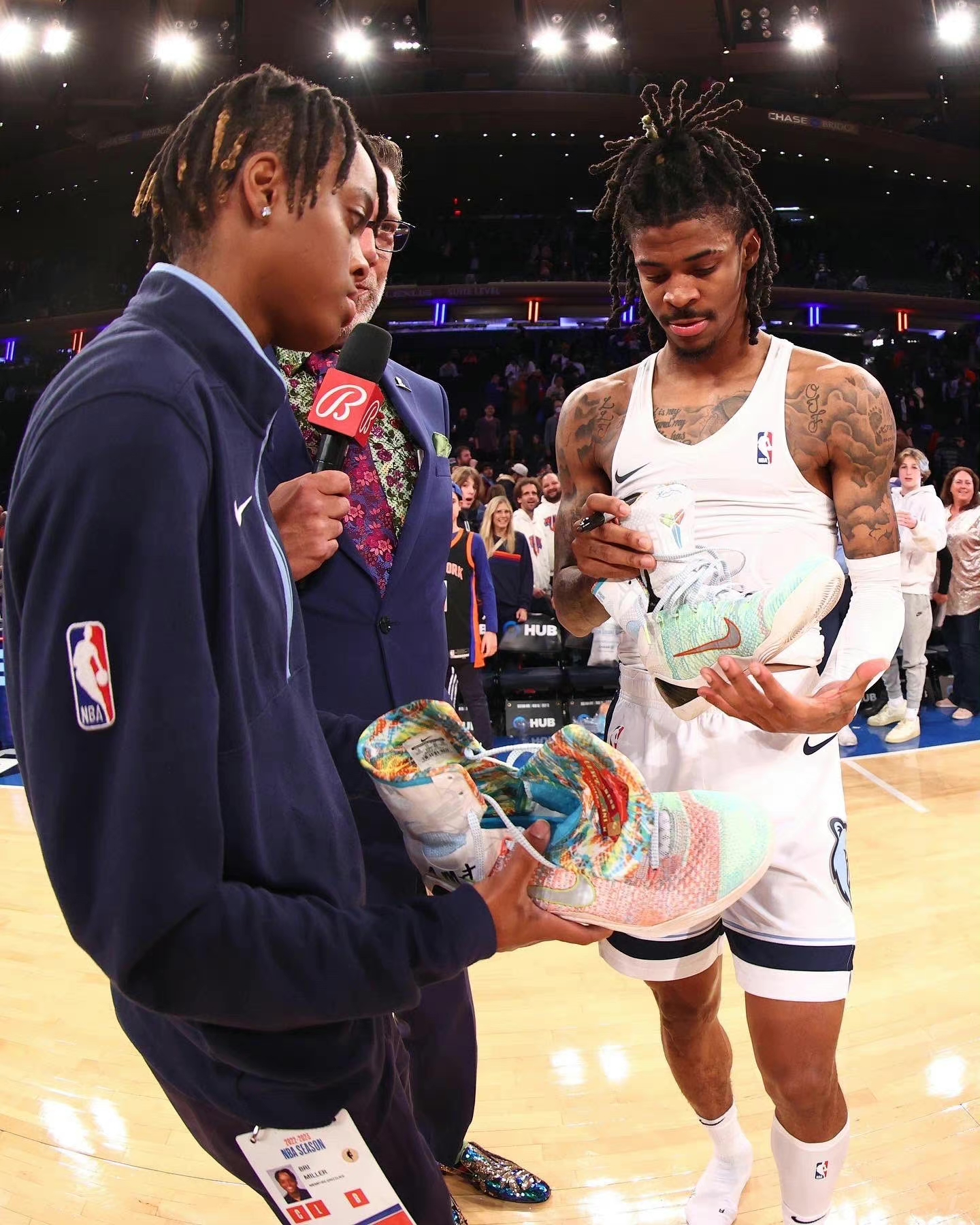 The Morant Logo is really eye-catching!The signature shoe box design is ...