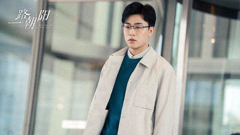 There are two "scumbags" in the episode "All the Way to the Sun", but ...