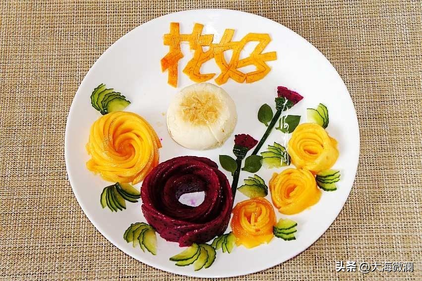 The Mid-Autumn Festival is celebrated with a full moon and a good home ...