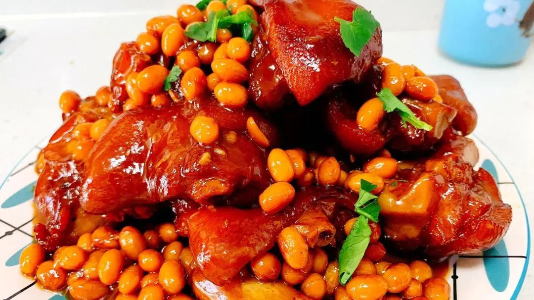 Teach you 6 ways to cook pig's trotters in 1 minute, reminding you of ...