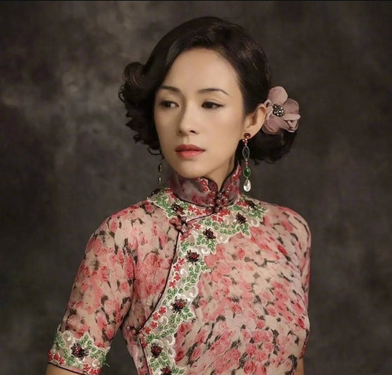 Zhao Liying, Xiao Zhan and Yang Zi are filming a replacement movie ...