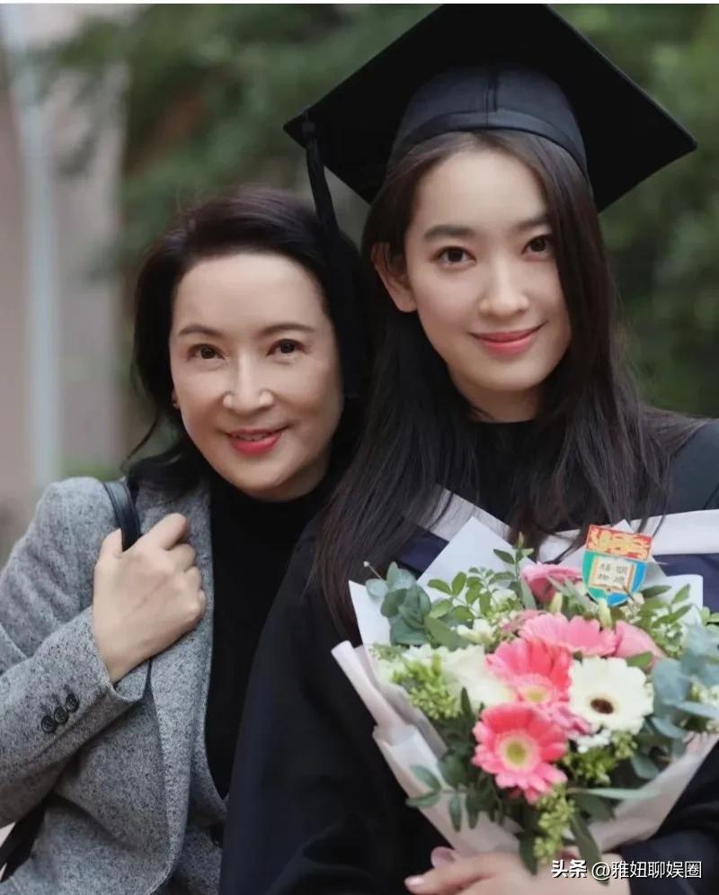 Gong Ci'en's eldest daughter, Lin Yiling, is rumored to be secretly ...