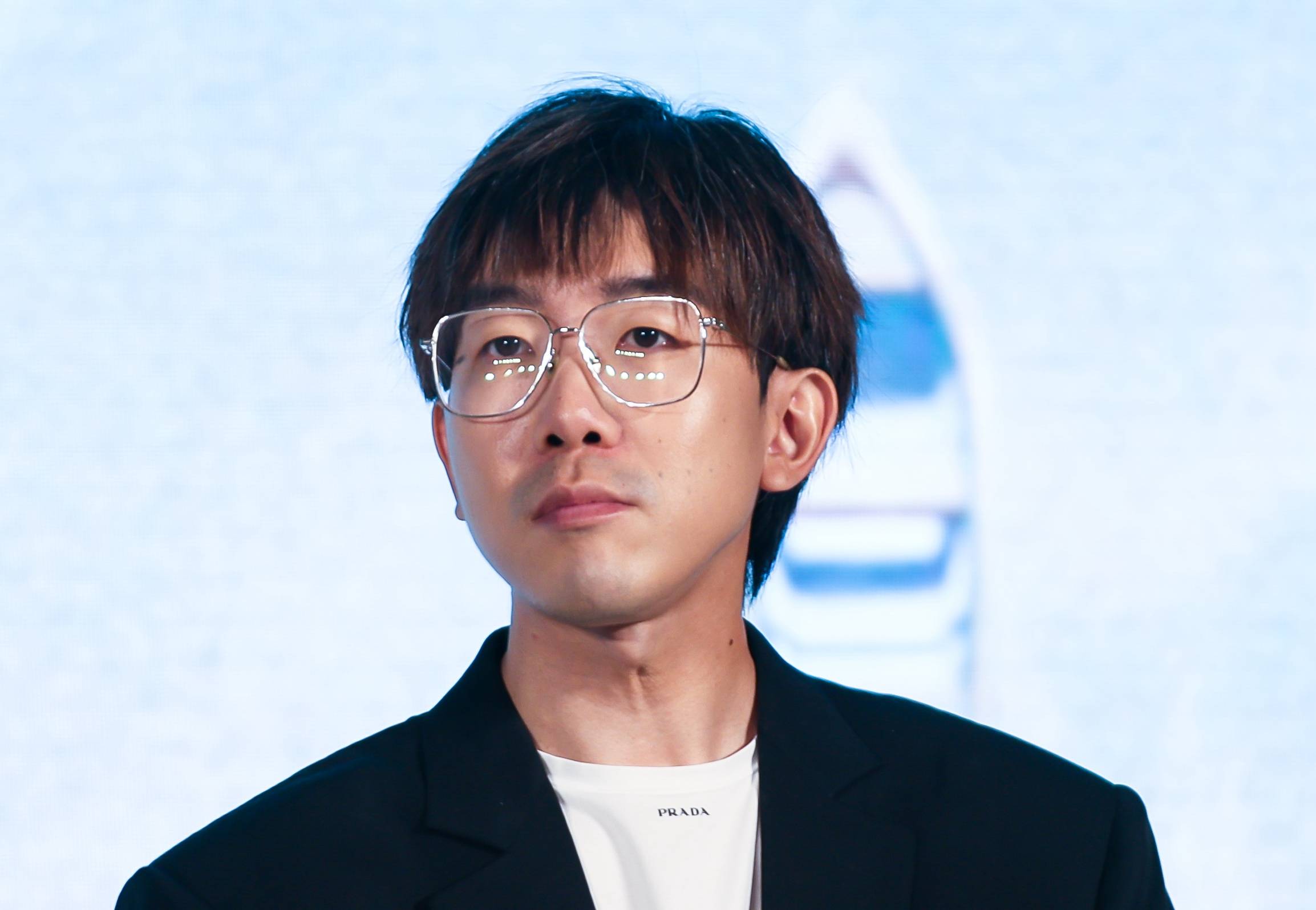 Guo Fan, Lu Chuan, and Zhang Chiyu are desperately learning how ...