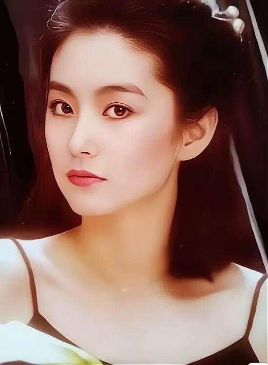 Look how beautiful Lin Qingxia was when she was young - iNEWS