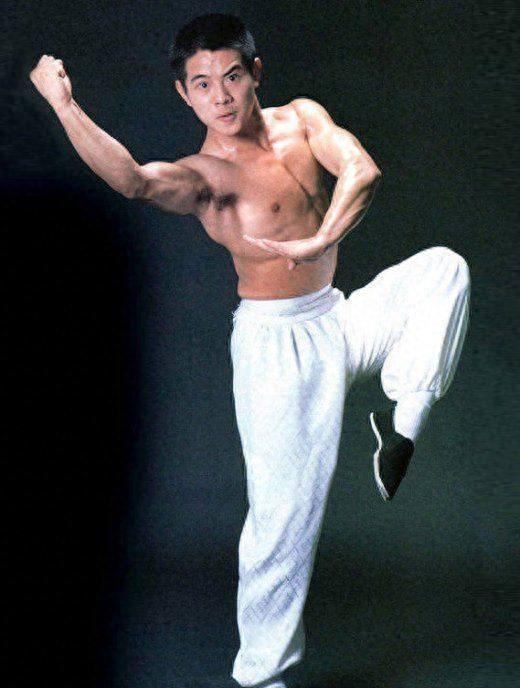 60-year-old Jet Li's recent news revealed: His face is swollen, he is ...