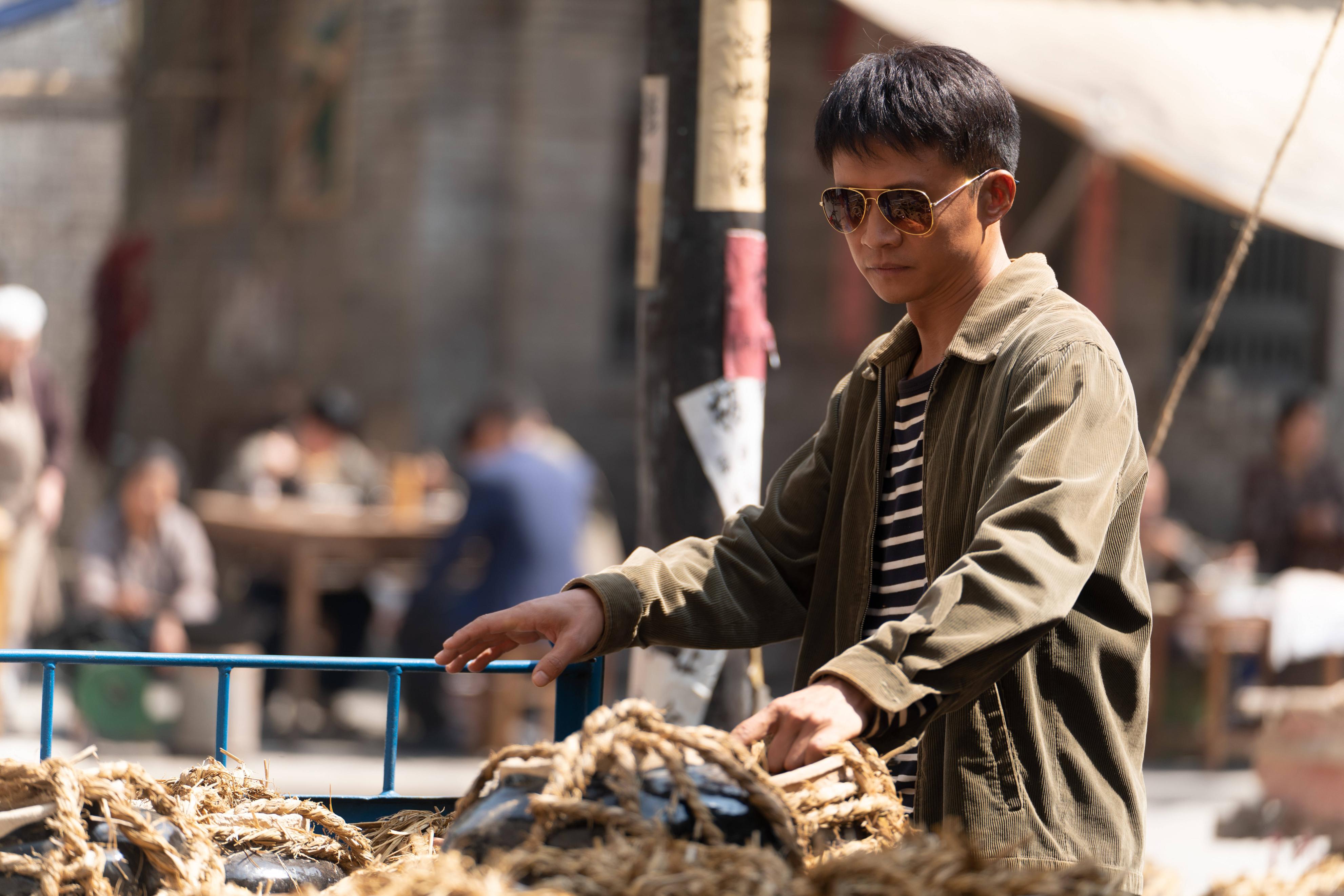 "The Road of Life" Tang Zeng opened with a sense of youth and full ...