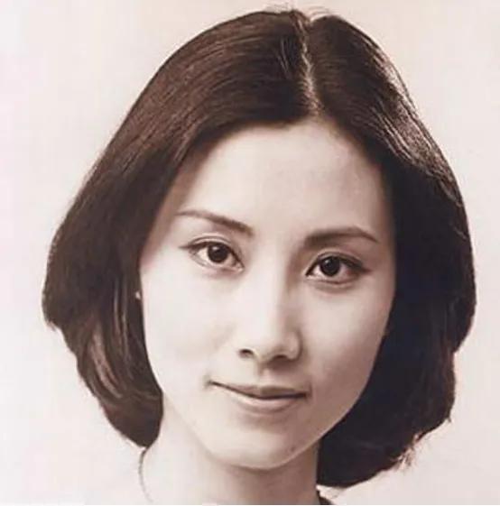 Top 10 female singers in the Hong Kong music scene, Teresa Teng is at ...