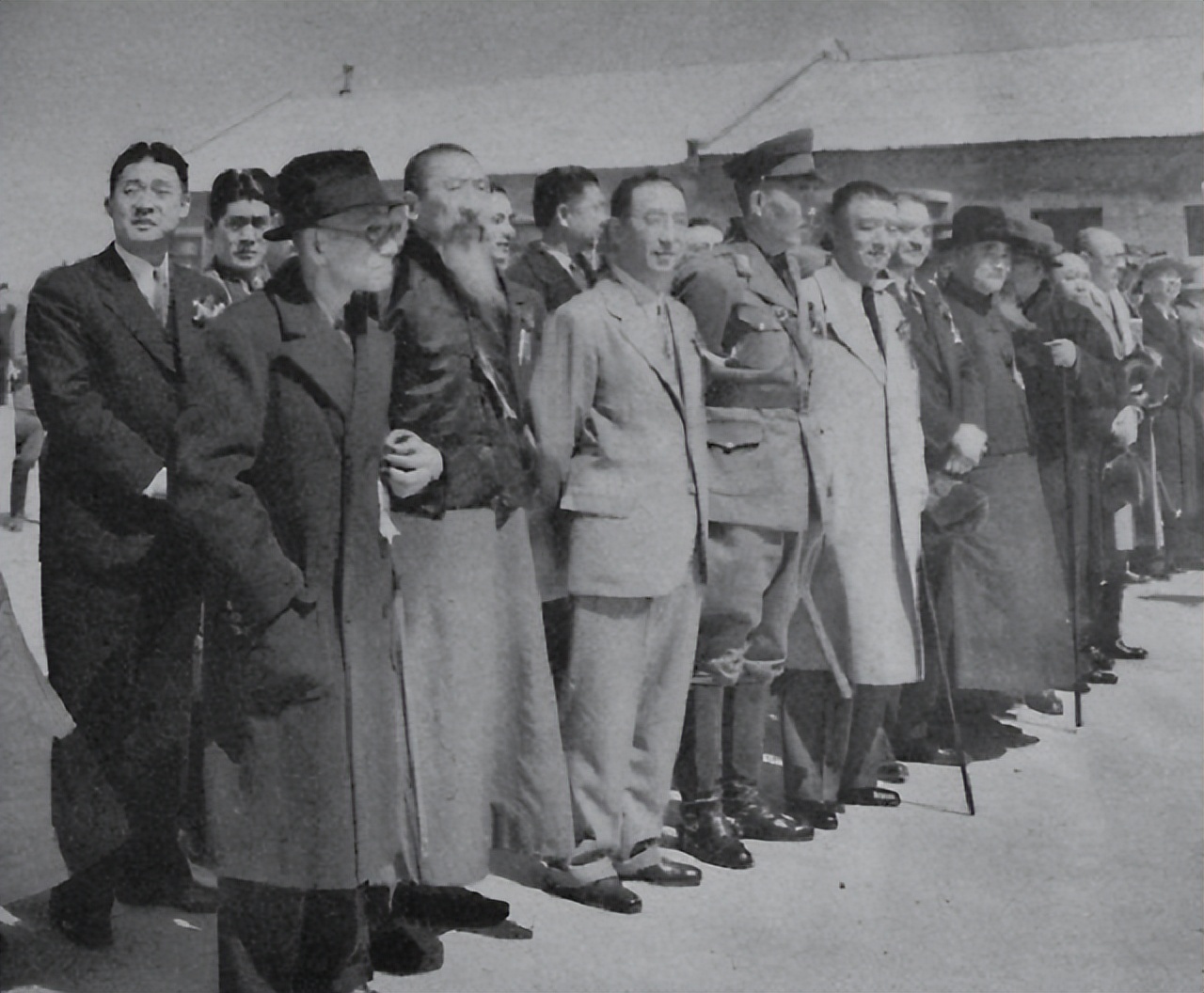 The last three military spies in the mainland left a group photo in ...