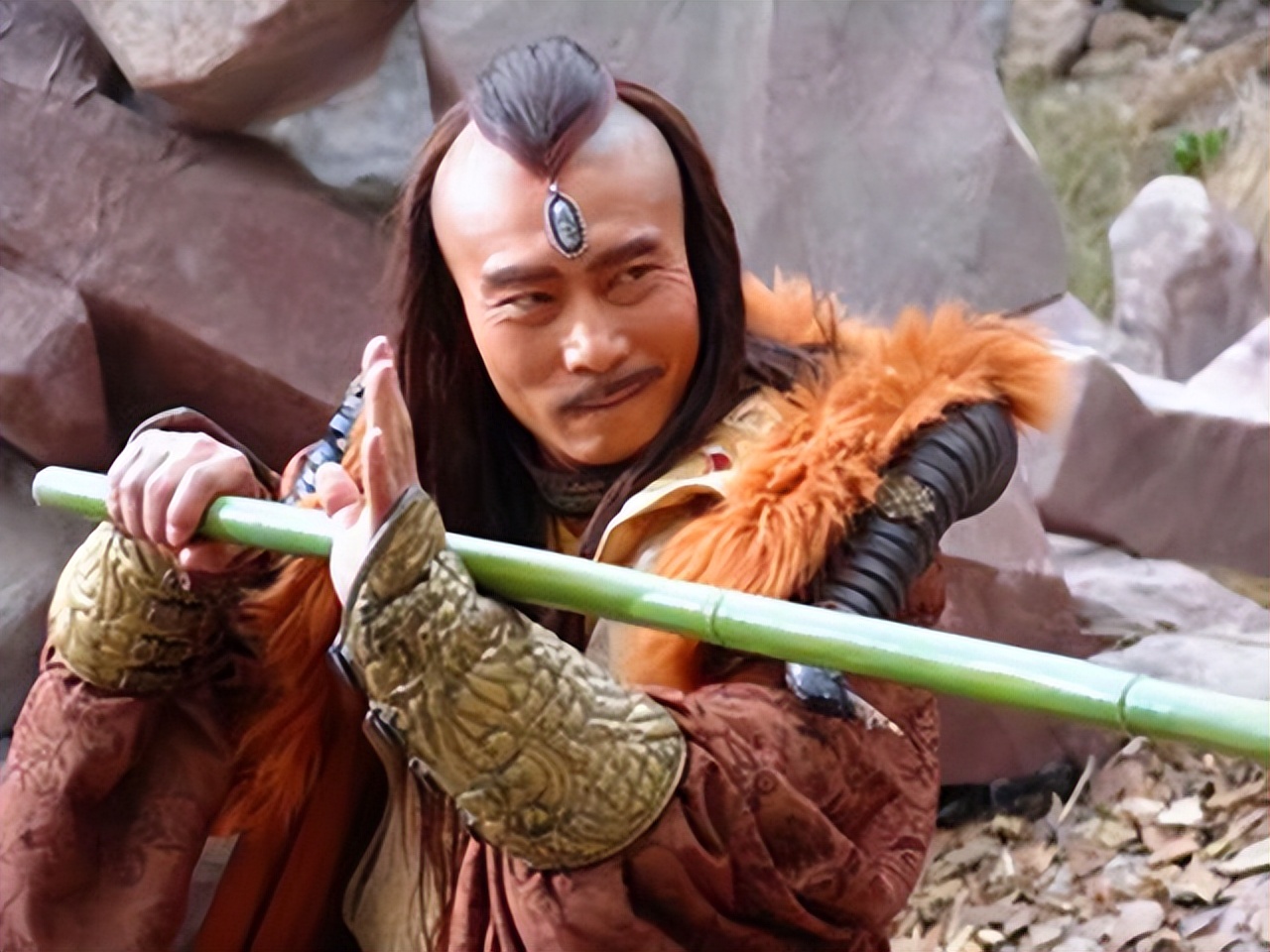 Jin Yong's narration: "Jin Lun Guo Jing, among the peers, it is ...