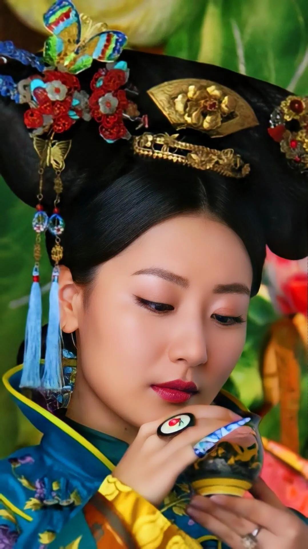 Bai Bing is so beautiful, more recognizable characters would be more ...