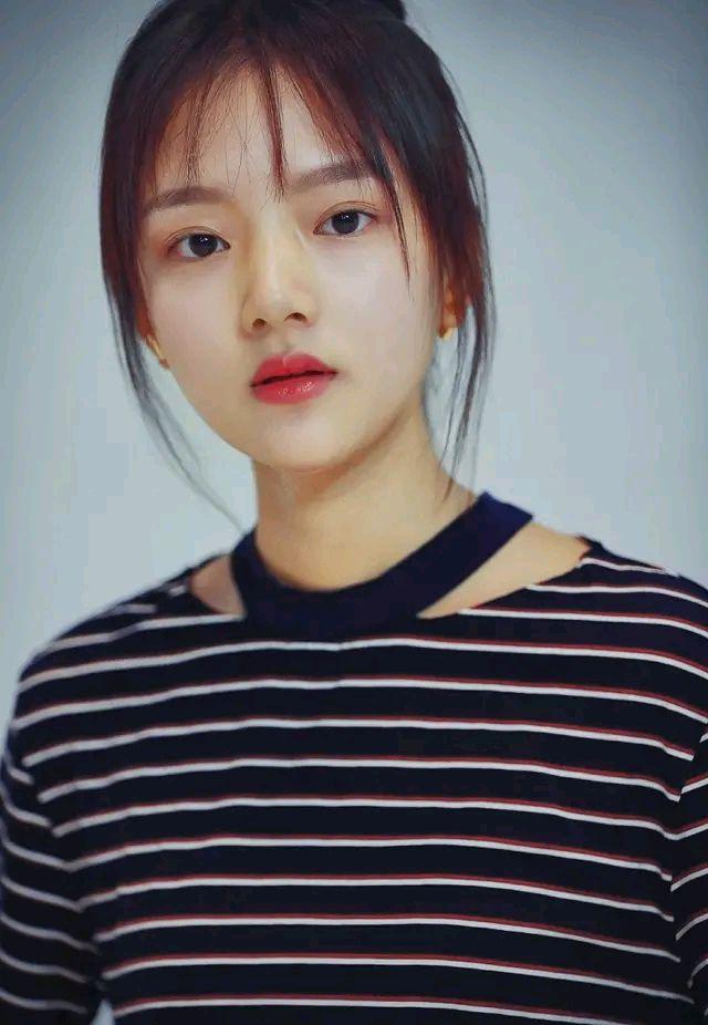 The leader said the little peanuts in the circle: Yang Yang, Wang ...