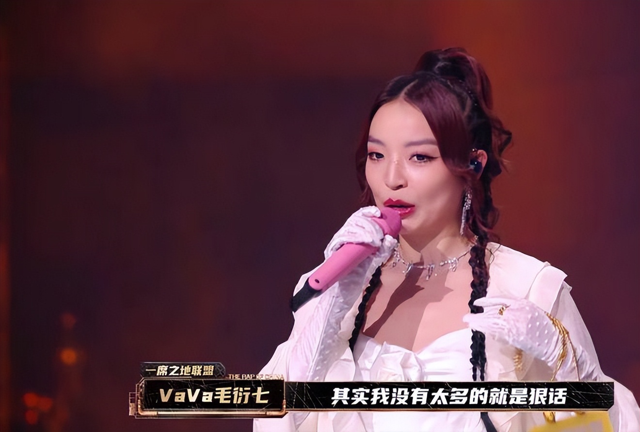 Staying away from contacts keeps you real——The most real person in The ...