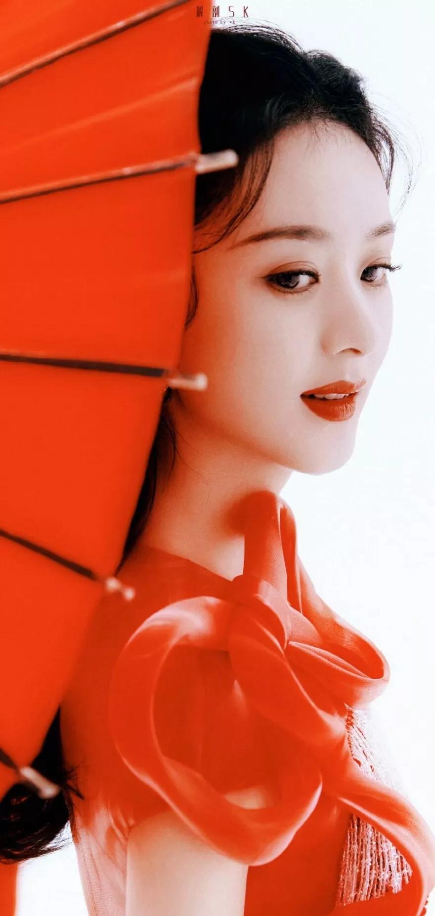 Zhao Liying's three Guo Pei Gao Ding, which one do you like - iNEWS