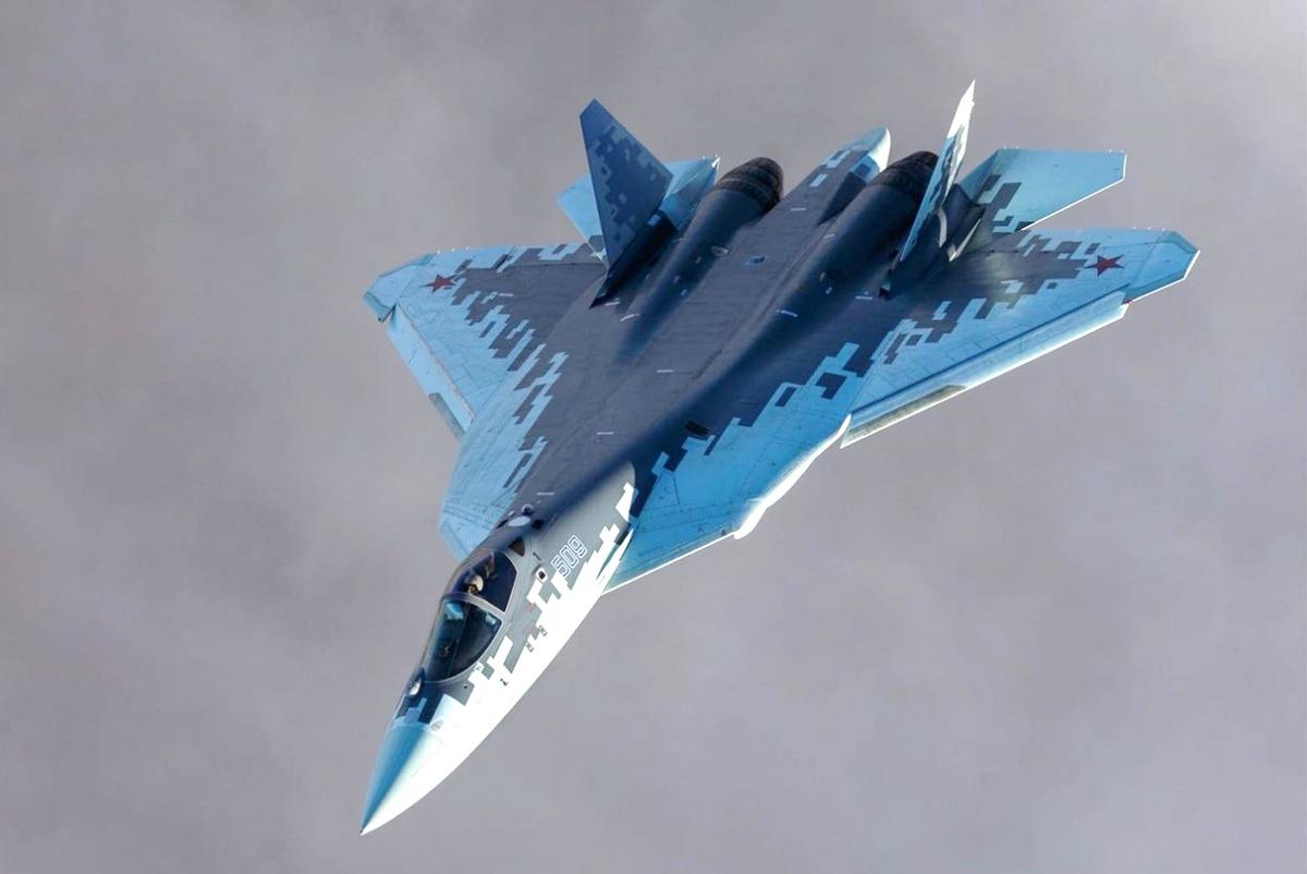 Shoot down the enemy plane 217 kilometers away!Su-57 created the ...