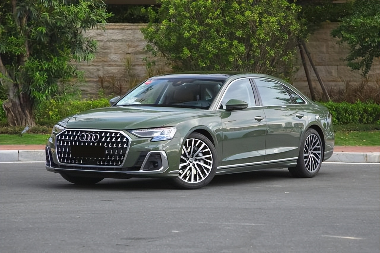 Audi's real "king bomb", even the headlights are black technology, the ...