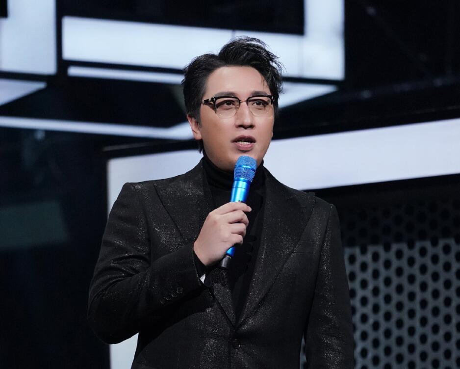 The 4 veterans in "The Flashing Band" have a big pattern, but ...