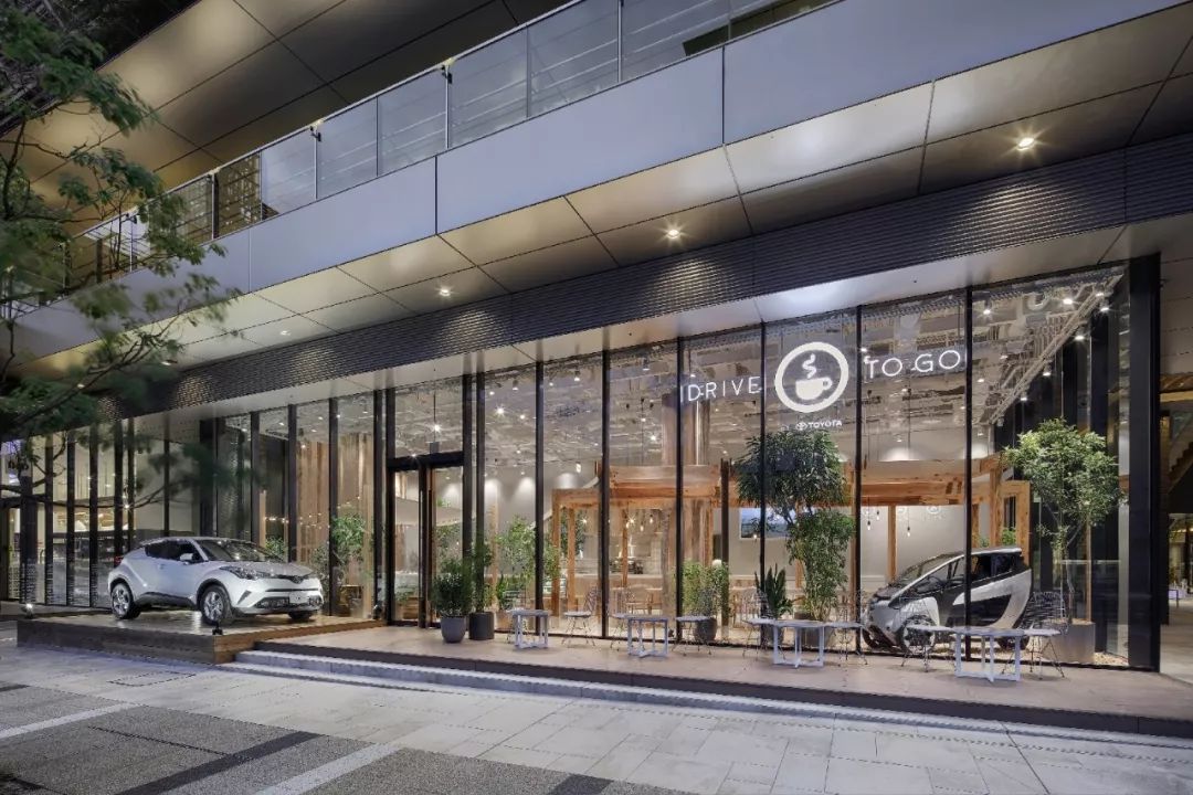 What kind of experience is it like to go on a car rental trip? - iNEWS