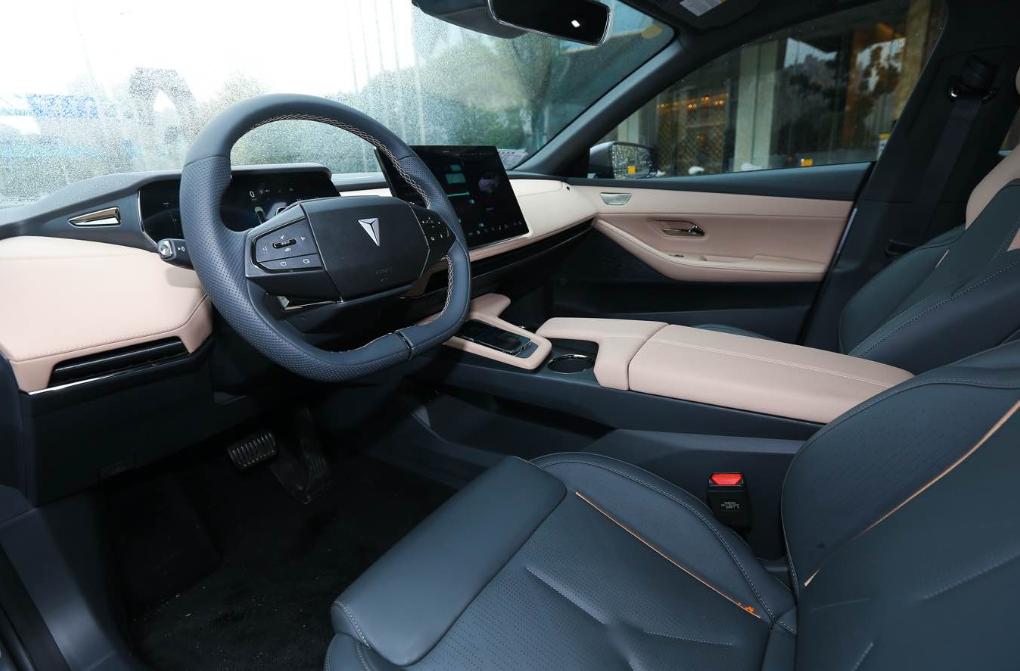 Meet the deep blue SL03, why the home decoration designer of "acquired Virgo" fell in love with ...