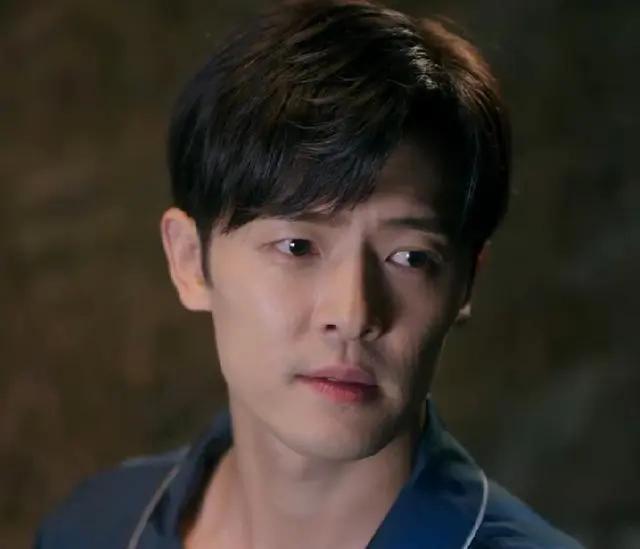 Nanfeng knows what I mean: Fu Xinbo is so handsome. At the age of 36, he has no fans in the ...